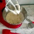 Crème Fraîche Frosting: A Tangy, Not-Too-Sweet Alternative to ...