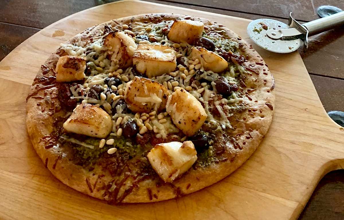Homemade Scallop Pizza, an Easy Seafood Pizza Recipe - Eat Something Sexy